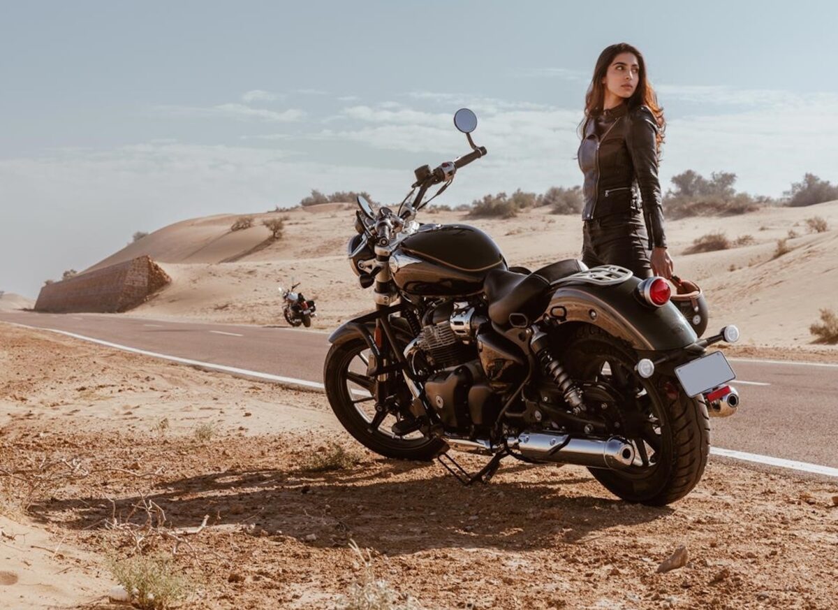 Royal Enfield, datang dan uji Super Meteor 650 di dealer - Pure GP Race