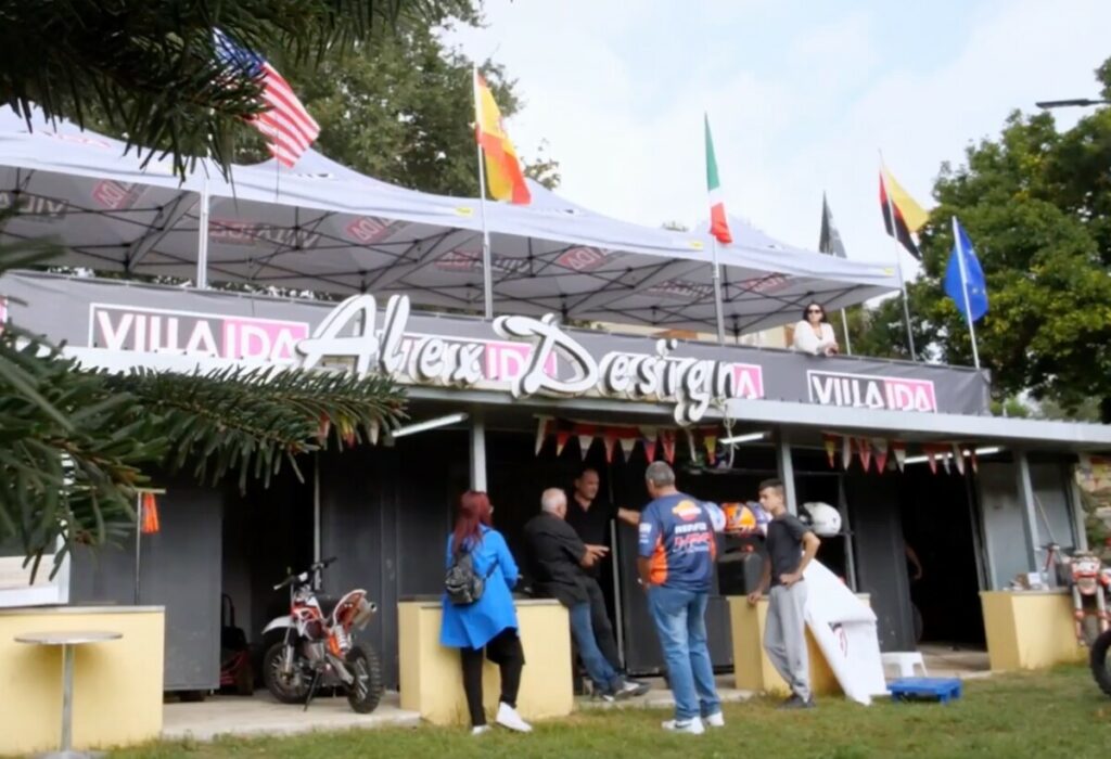 Alex Design a réalisé la piste chez lui « Villa Ida Racing Resort mon ...